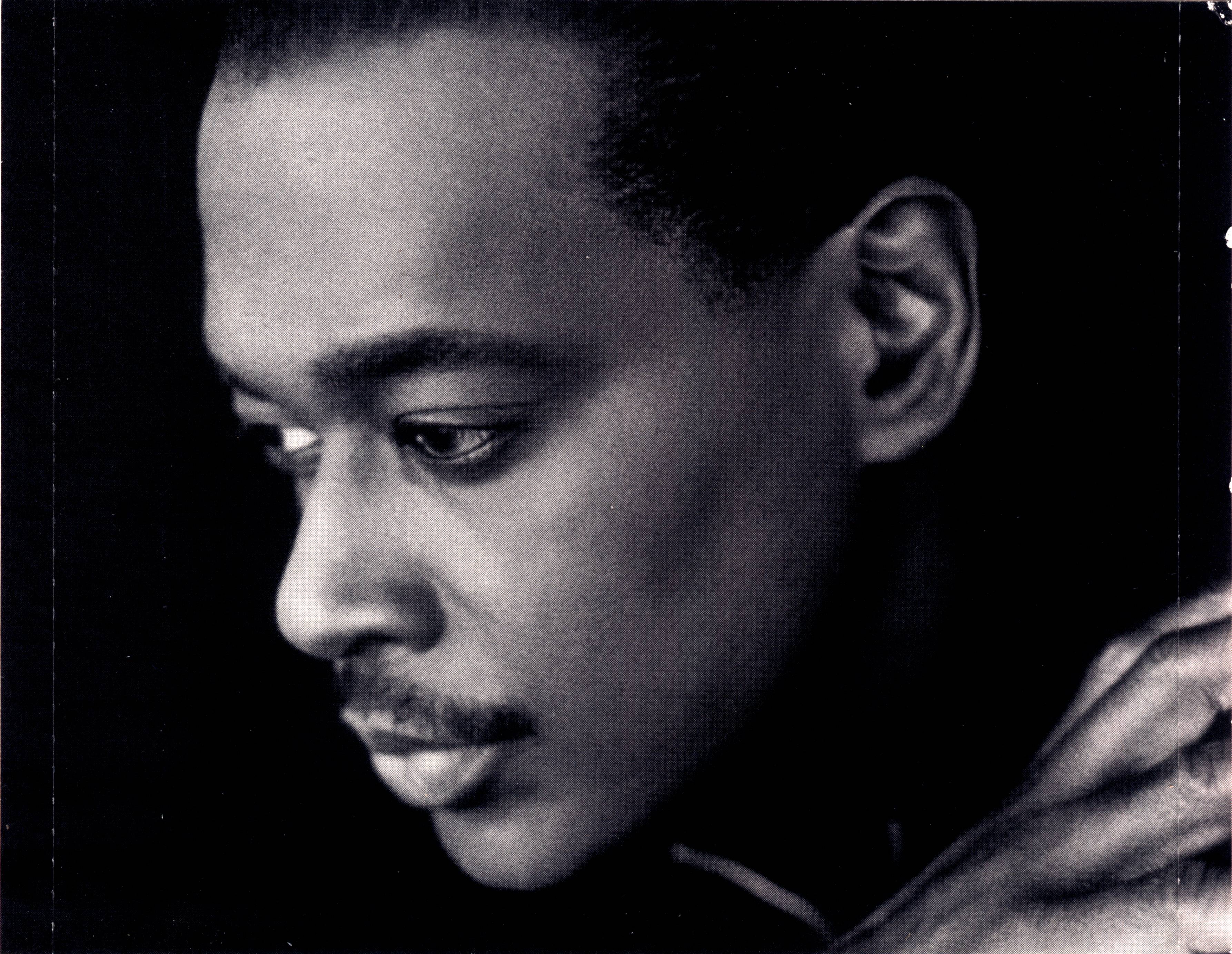 Luther Vandross The Essential : Back + Inlay | CD Covers | Cover ...